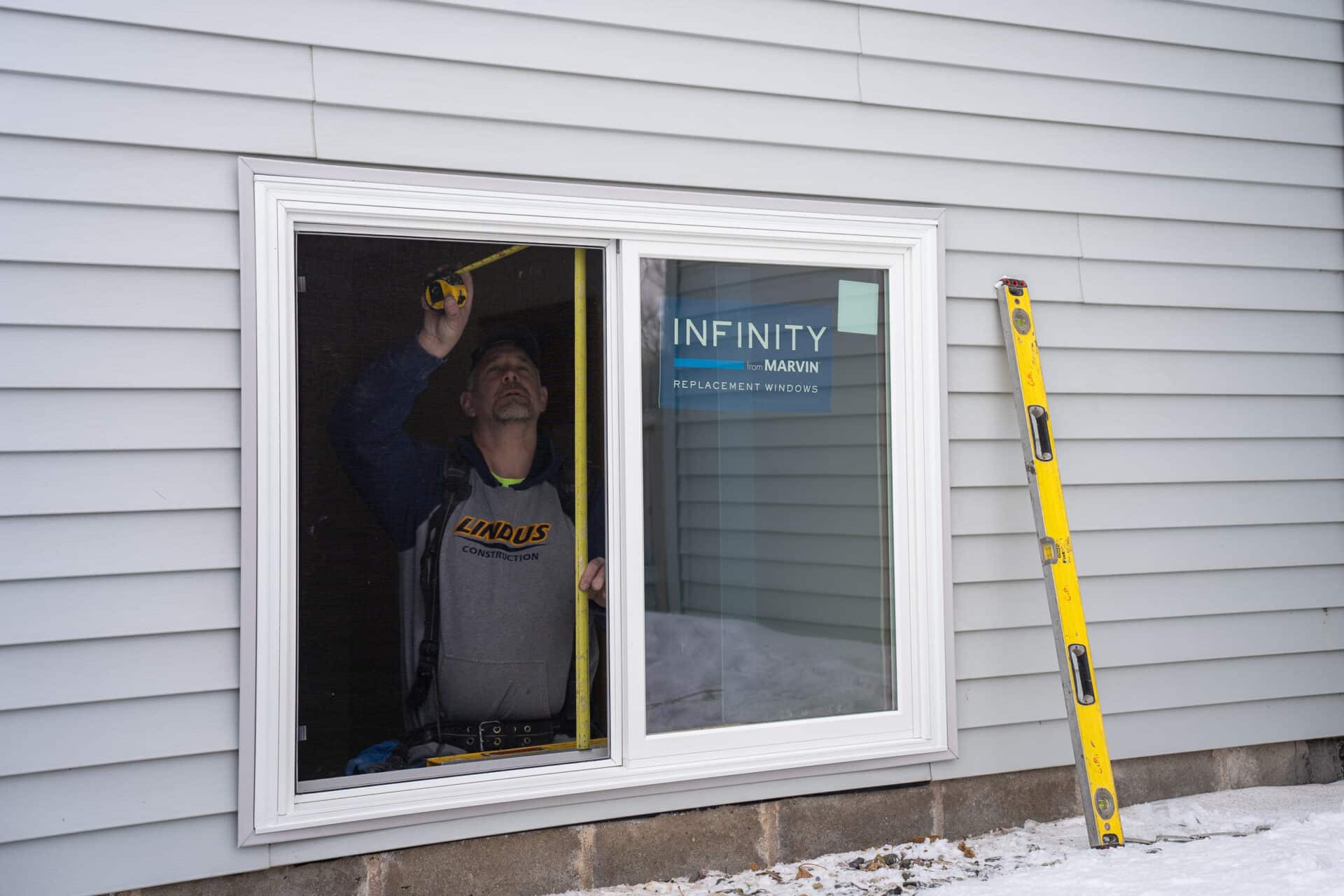 Troubleshooting Ice Dams & Window Condensation | Lindus