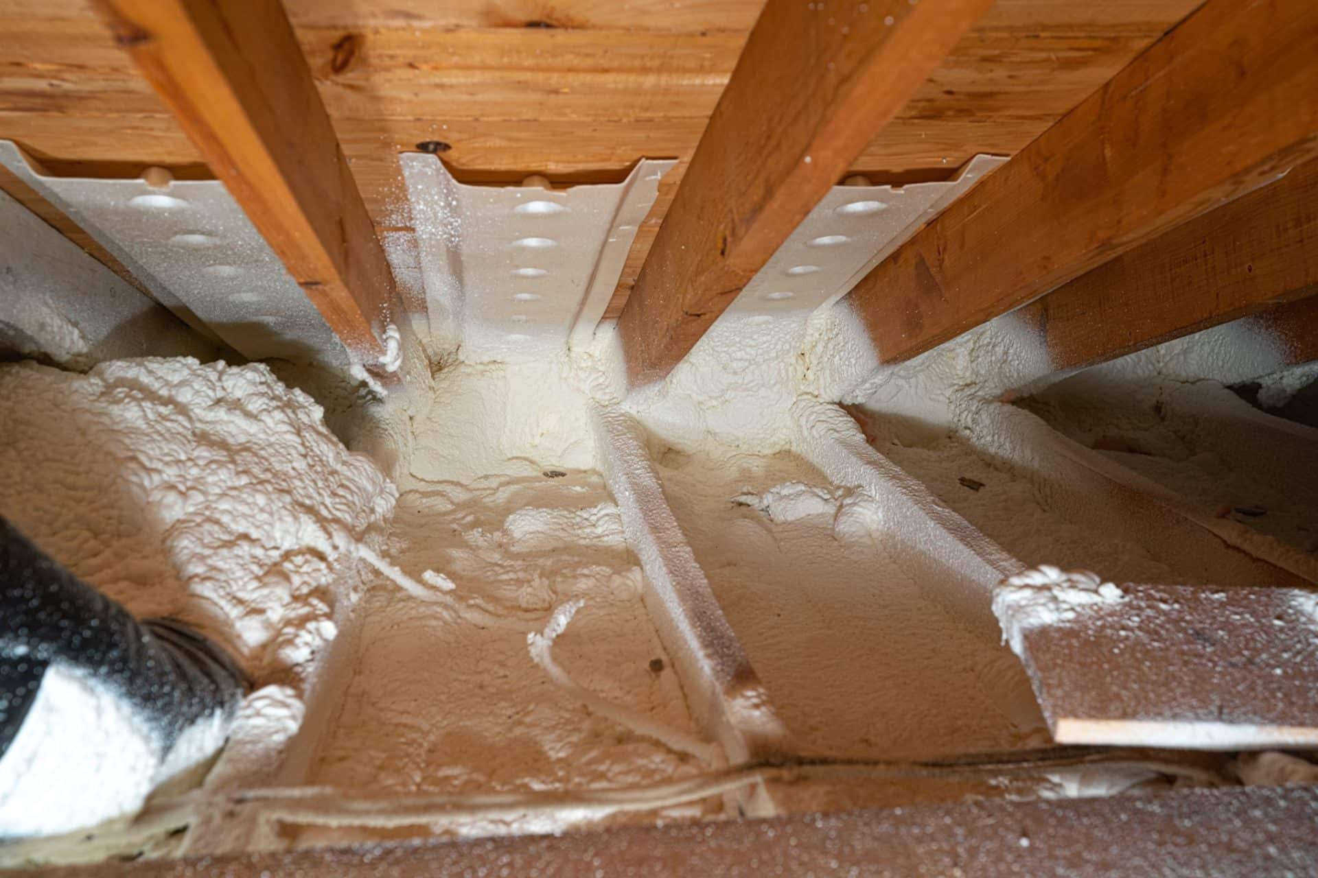Do You Need Attic Vent Chutes Installed In Your Home? | Lindus