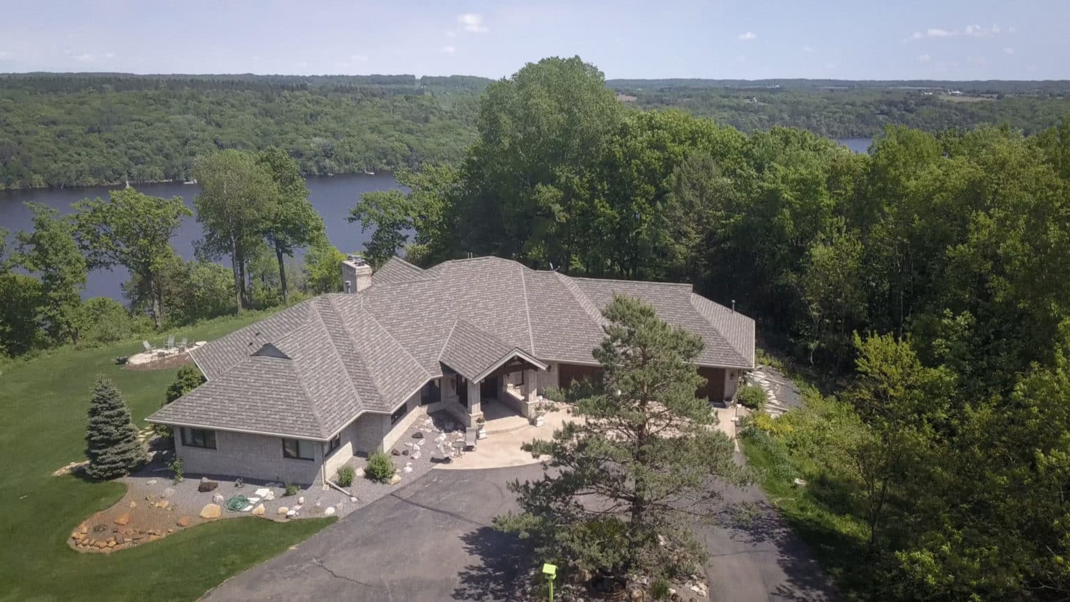 Roof Replacement Using Class 4 Impact-Resistant Shingles | Lindus