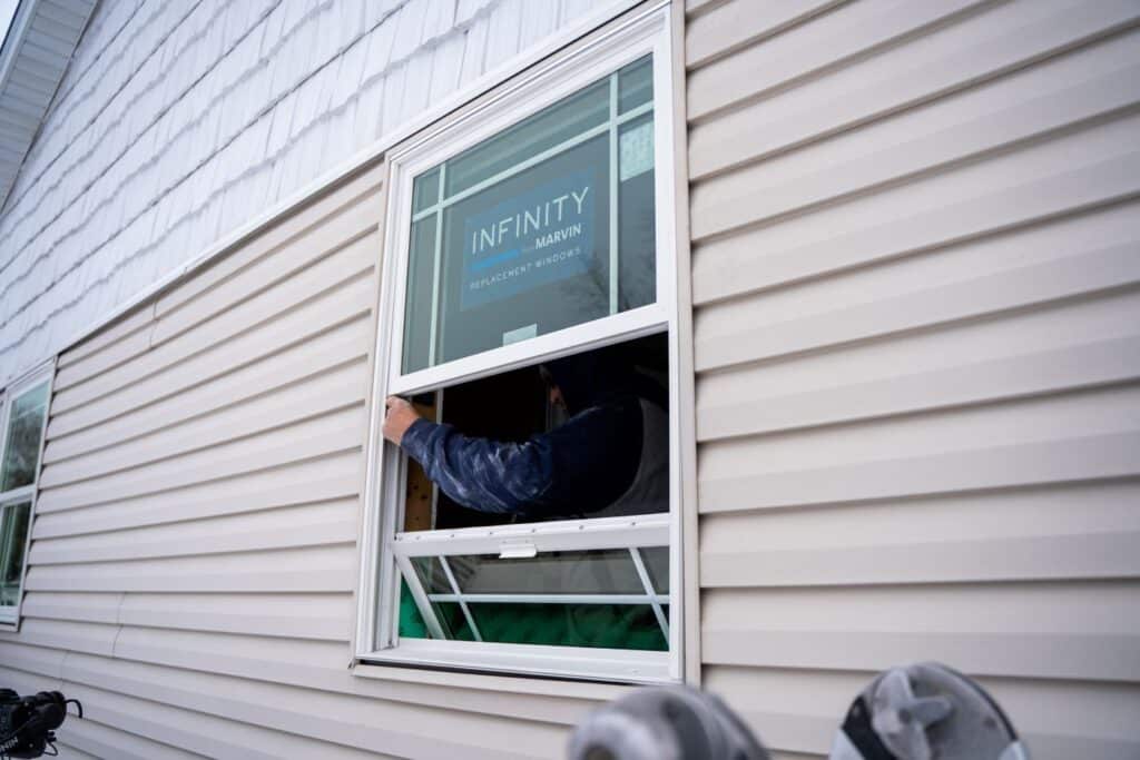 How Marvin Infinity® Windows Keep You Warm in Winter | Lindus